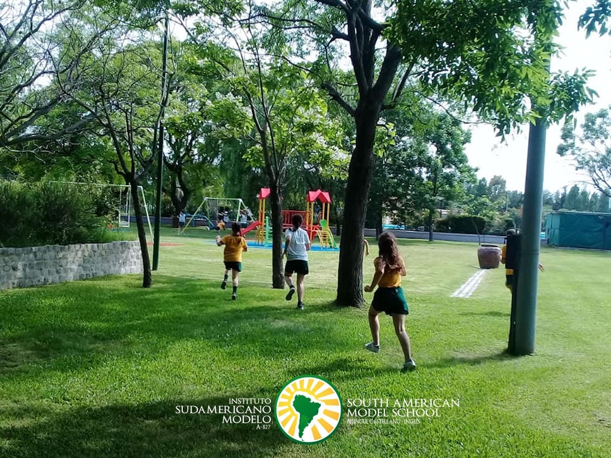 Paseo en Parque Norte – Instituto Sudamericano Modelo